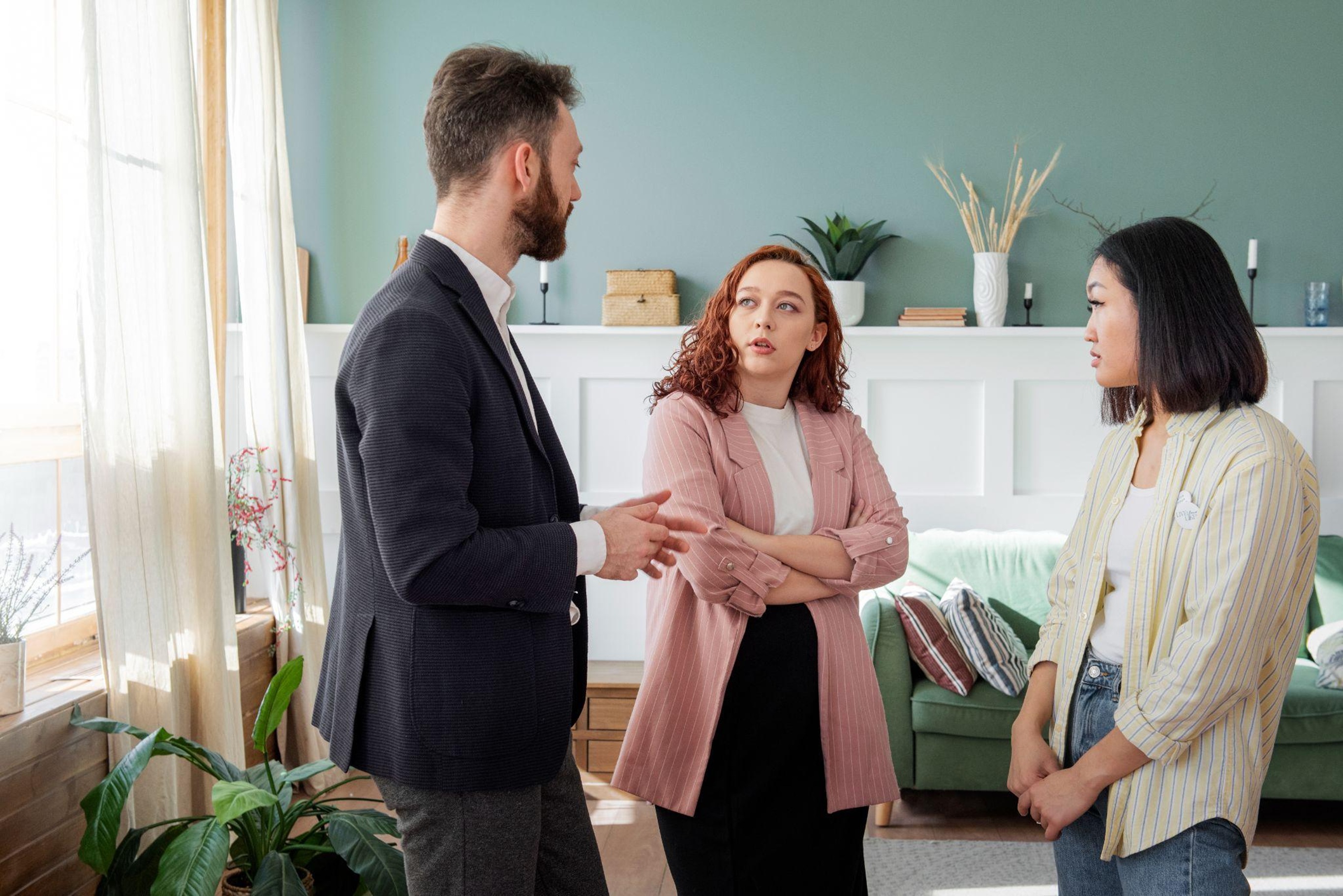 Adding Tenants To A Lease: What Landlords Should Consider